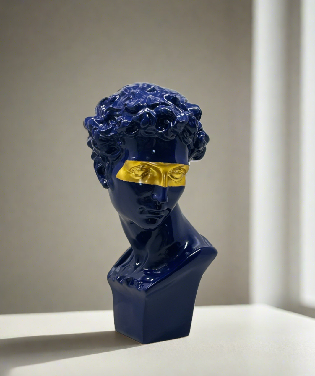 Decorative & Luxury Sculptures for Living Room | The Decor Circle